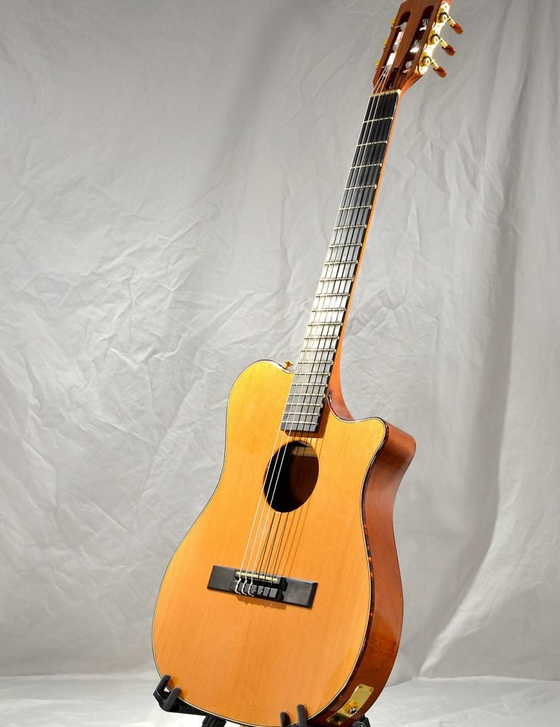 2001 Carvin CL450 Classical Guitar | Vintage guitars and amps