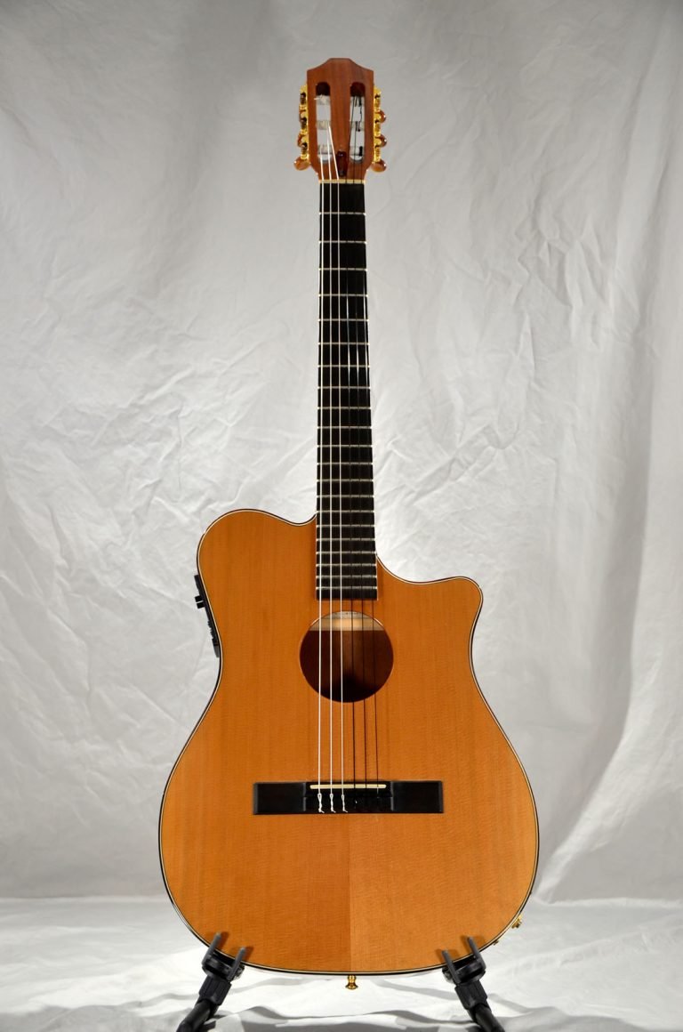 2001 Carvin CL450 Classical Guitar | Vintage guitars and amps
